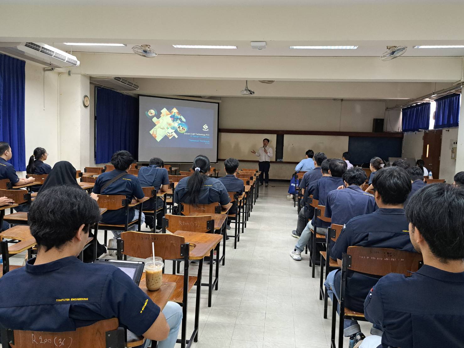 สาขาวิชาวิศวกรรมคอมพิวเตอร์ - ห้องปฏิบัติการ เครื่องมือ และอุปกรณ์